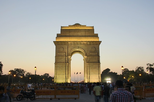 India Gate Delhi Timings Entry Fees Location Facts:
